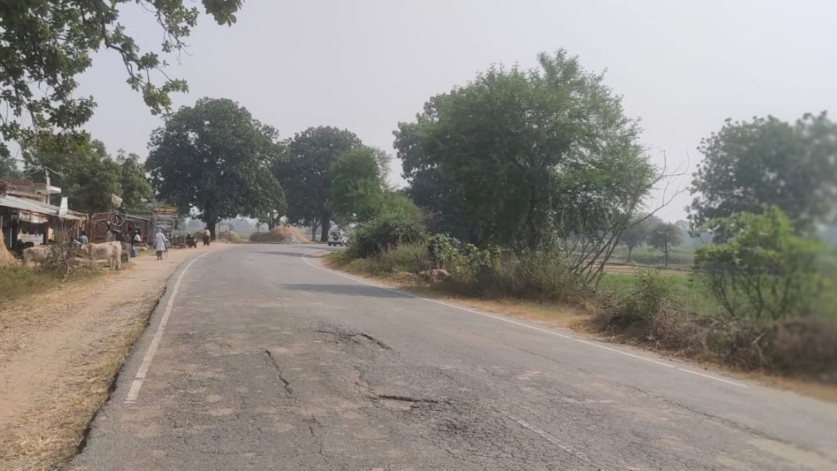 Garhwa News: एनएच 343 व एनएच 75 पर सफर खतरनाक, गलत ड्राइविंग रोकने का प्रबंधन नहीं - Jharkhand ...